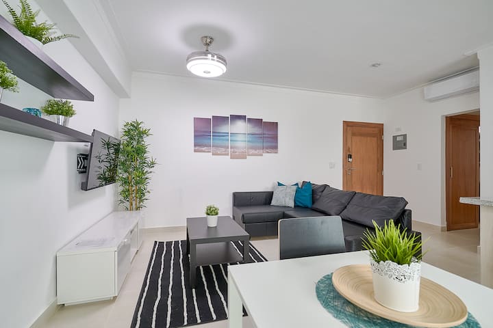 Apartment In Downtown +Pool, Gym & Free Parking - Santo Domingo (Dominican Republic)