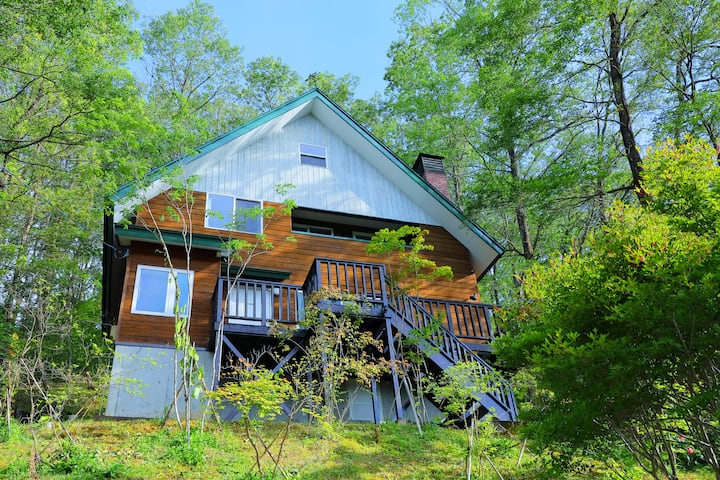 Mountain&birds『トロールの家』｜カフェレストラン券付｜温泉付き貸別荘｜ ガイアリゾート - Miyagi