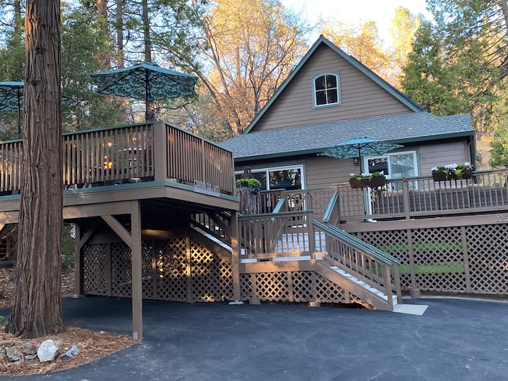 New!  Updated And Steps To The Lake! - Twain Harte, CA