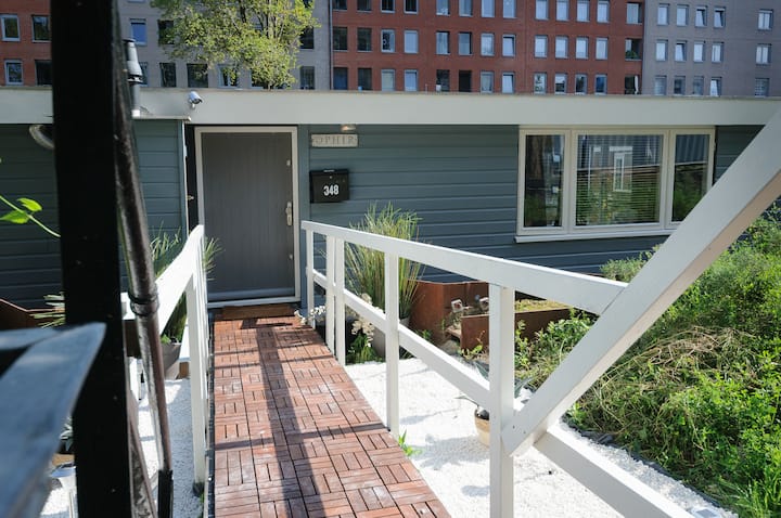 Houseboat Near City Center - Amsterdam