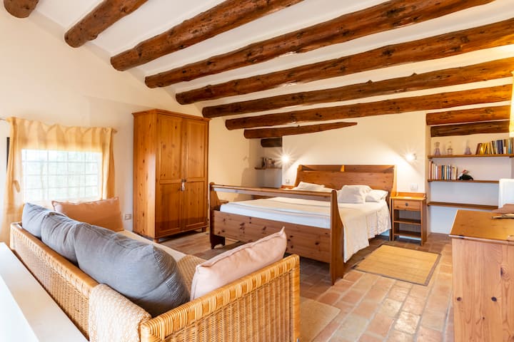 B&b · Mas Coquells · Habitación Doble Colmena - Figueres