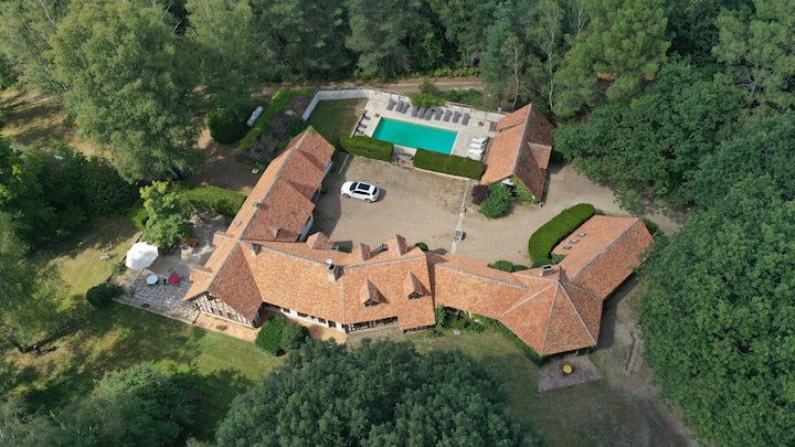 Domaine Dans Un éCrin Forestier Sur 55 Ha - Romorantin-Lanthenay