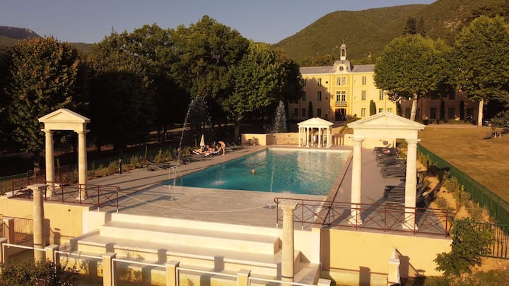 Appartement "Syrah", Dans Un Parc De 4 Hectares - Montbrun-les-Bains