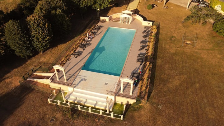 Appartement "Grenache", Dans Un Parc De 4 Hectares - Montbrun-les-Bains