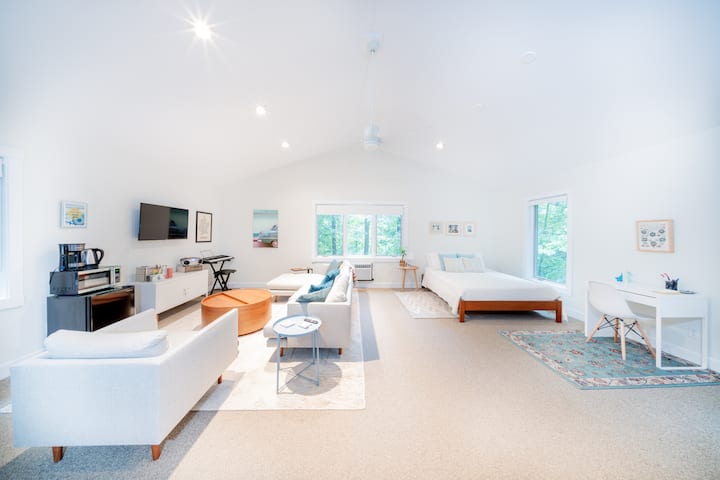 Airy Loft Studio In The Woods, 10min From Downtown - Charlottesville, VA