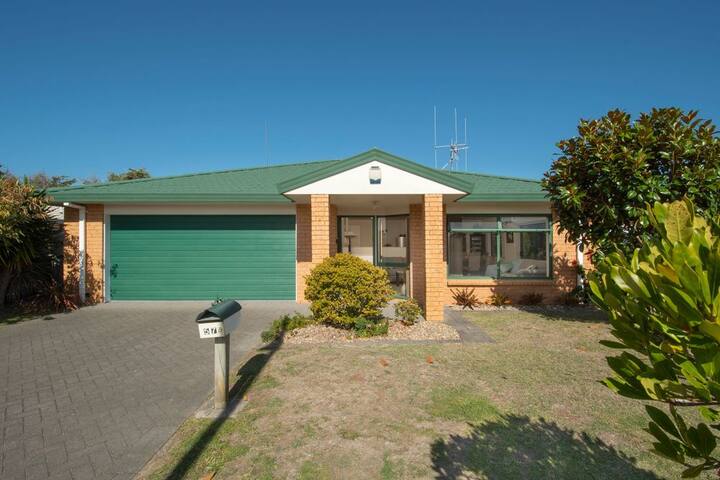 Relaxed Family Home - Papamoa