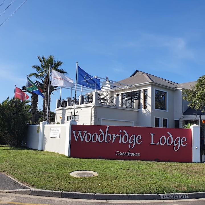 Woodbridge Lodge Economy Room - Cape Town