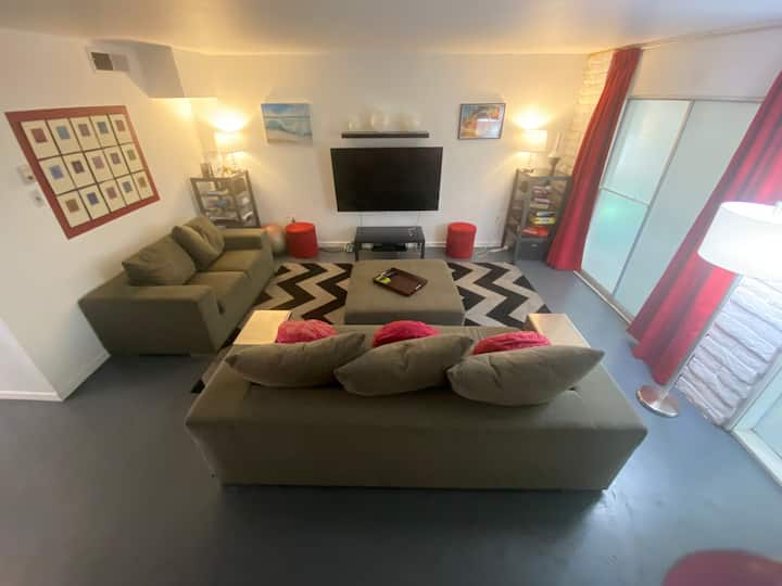 Adorable Old Town Scottsdale Condo - Scottsdale, AZ