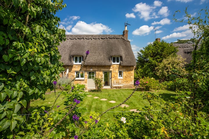 Church Steps Luxury Thatched Cottage In Ebrington - Chipping Campden