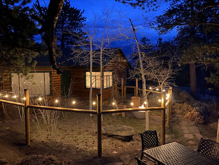 Long's Peak Retreat...escape...explore...revive - Estes Park, CO