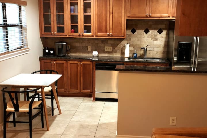 Little Gem In The Heart Of Hyde Park - Austin, TX