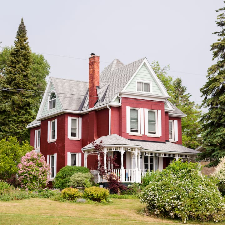 1890’s Hidden Gem - 2 Bedrooms - Owen Sound