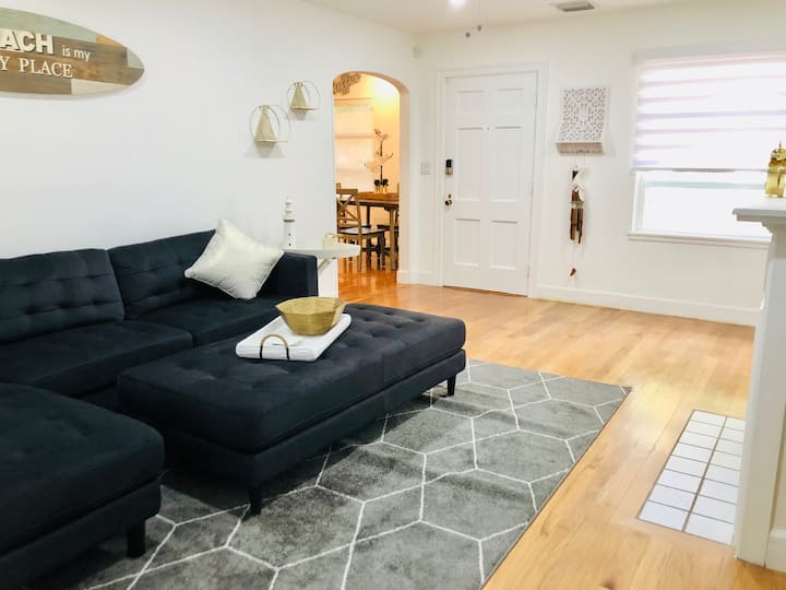 Swinton Beach Cottage Unit B W/parking - Delray Beach, FL