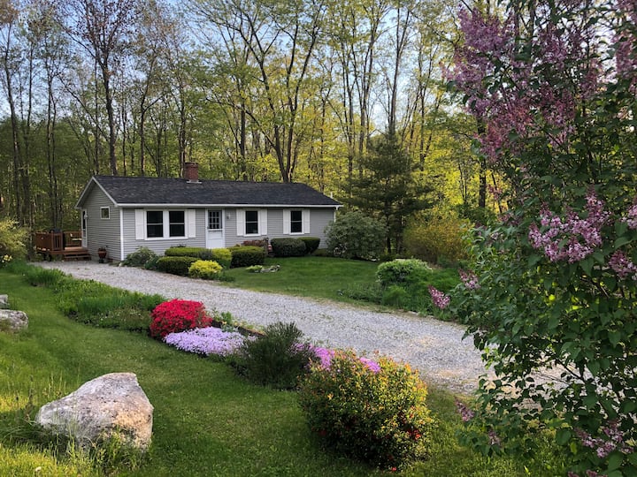 Private Home  On Quiet Road In Midcoast Maine - Camden, ME