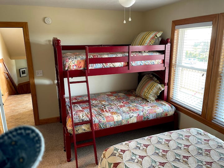 Obx Rm3 Family Room Water Deck Amazing View Inexp - Manteo, NC