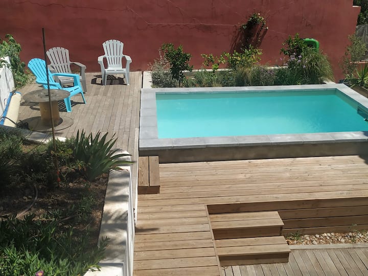 Rez De Jardin Pour 4 Personnes Maximum - Marsella