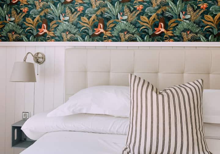 Guesthouse -Habitacion Con Balcon Y Baño Privado - Sevilla, España