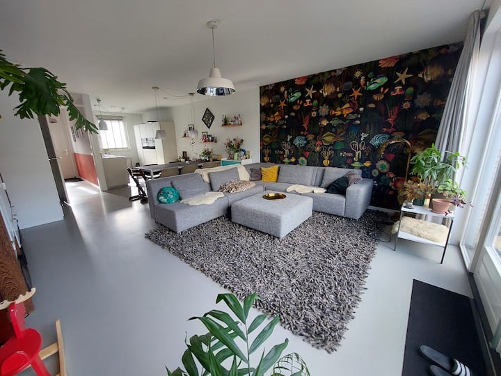 Sfeervolle Gezinswoning, Tuin & Sauna - Ámsterdam