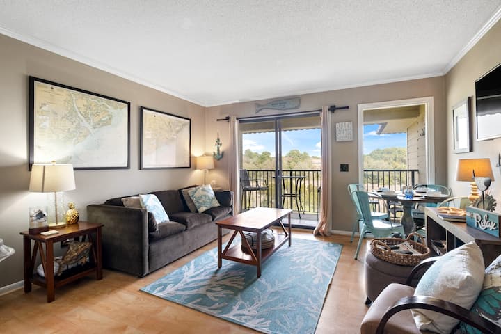 Pelican View- Steps To The Beach, Shops, & Golf - Bradley Beach, SC