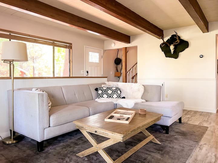 Dacha De Squatch, A Nature Inspired A-frame. - Groveland, CA