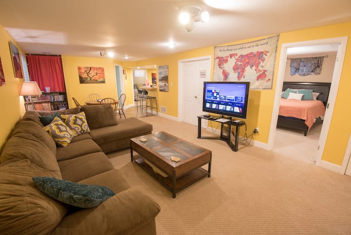 Cozy 3 Bedroom Private Suite In South Boulder - Boulder, CO