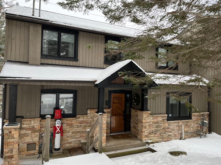 Nansen Luxury Tremblant Ski & Golf Chalet - Mont-Tremblant