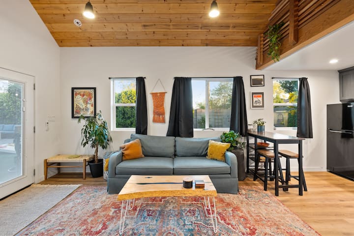 Cozy Downtown Tiny House - Phoenix