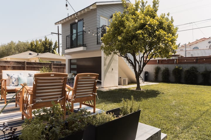 Elevated Garden Loft (Guest House) - Culver City - Culver City, CA
