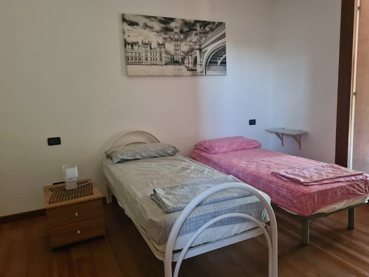 Stanza Privata Ubicata In Casa Di Campagna - Valsugana