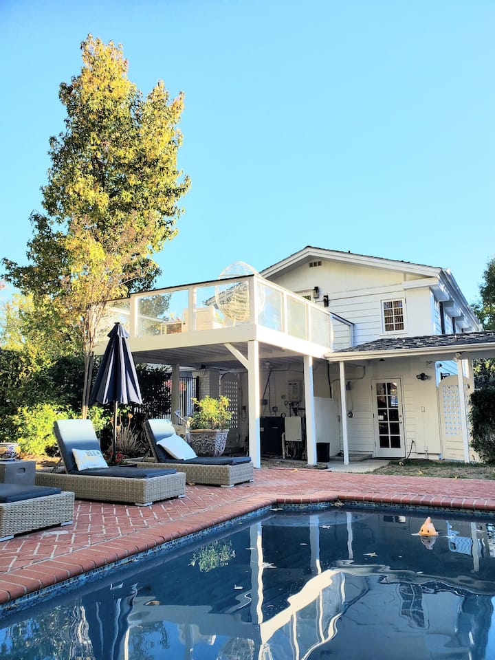 Tranquil Soho Style Guesthouse In Gated Community! - Westlake Village, CA