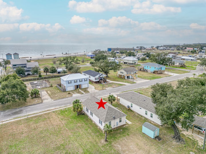 Beach View Cottage Walk To Beach Snowbirds Welcome - Island View Casino Resort