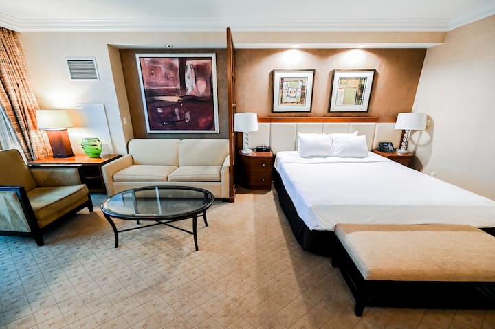 Z42v Signature At Mgm Studio | No Resort Fee - Las Vegas