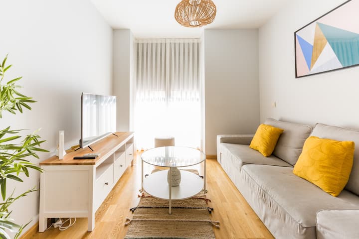 Vivodomo - Free Parking, Super Bright, 2bed/2bath - Chamartín