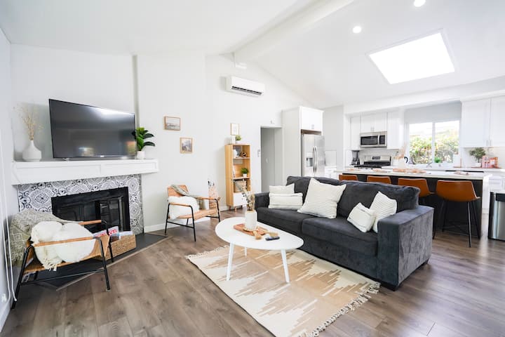 Covered Backyard Lounge W/fire Pit|king Bed|bbq - Sorrento Valley - San Diego