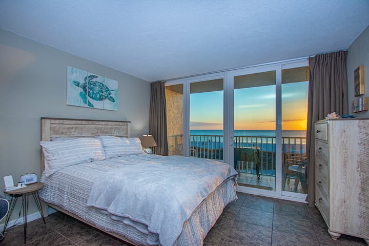 Treasure Island 2br | 2 Gulf-view Balconies - Treasure Island, FL