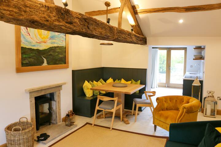 Malham Cove Holiday Rentals & Homes - Skipton, United Kingdom | Airbnb