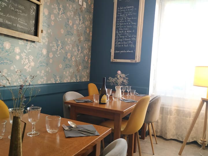 Venez Dormir à Poil ! Jolie Chambre Pour 2 Ou 3. - Millay