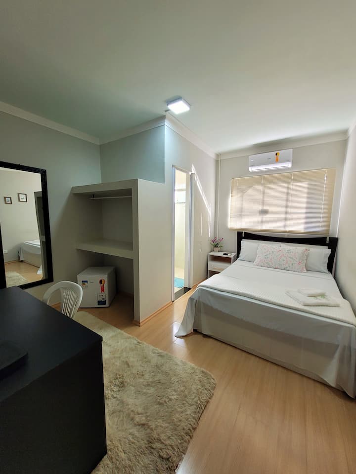 Quarto Cama De Casal - Hotel Hiperion - Maringá