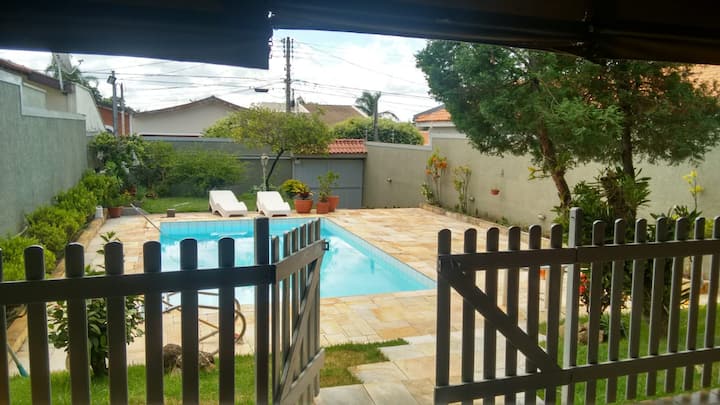 ÁRea De Lazer Com Piscina E Rancho Para Churrasco - Sumaré