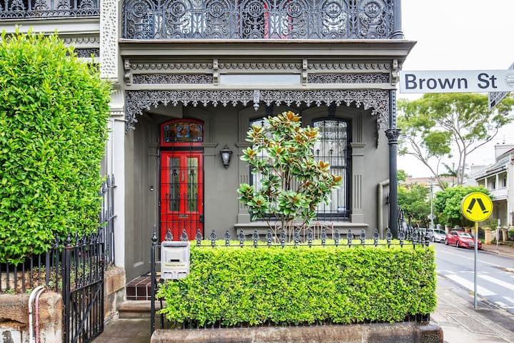 Refined Paddington Corner Terrace With Parking - Taronga Zoo Sydney
