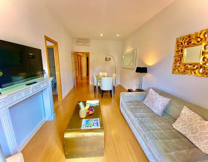 Family Friendly Summer Delight With Terrace 2 Bdr - Barcelona