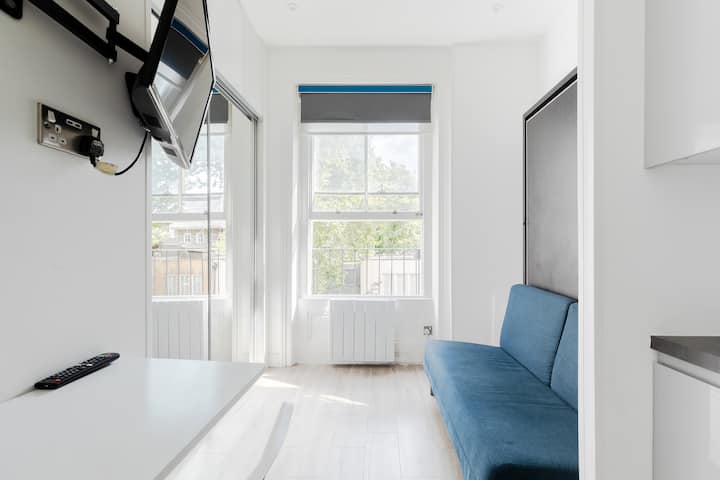 Charming & Bright Studio Near Hyde Park, Queensway - Central London