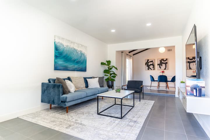 🌟 Modern, Luxurious 2br Home W 1car Garage. - Elk Grove