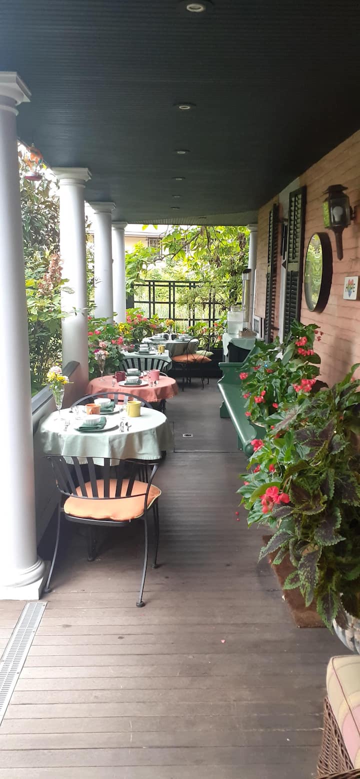 Porches #4 - 蘭伯特維爾