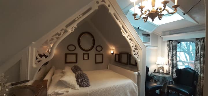 Room #10 - New Hope, PA