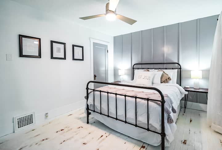 Cozy Farmhouse Suite - Logan, UT