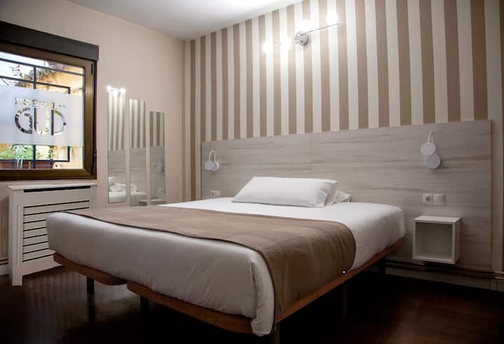 Hostal Gud Salamanca Habitacion Doble - Salamanca, España
