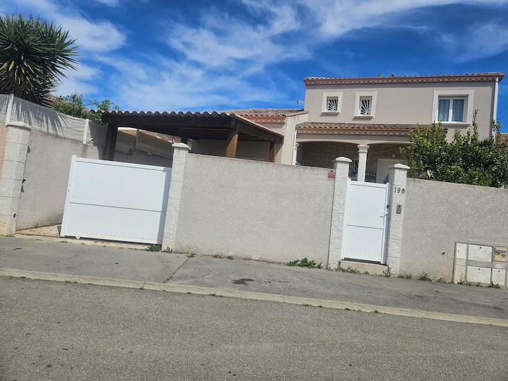 Très Belle Villa Moderne à Louer - Valras-Plage