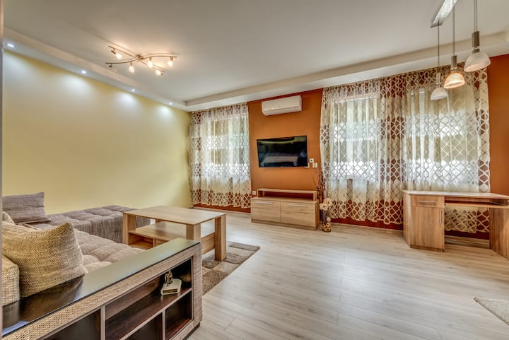 Cosy And Quiet Modern Flat Secure Allocated Parkin - Sofia