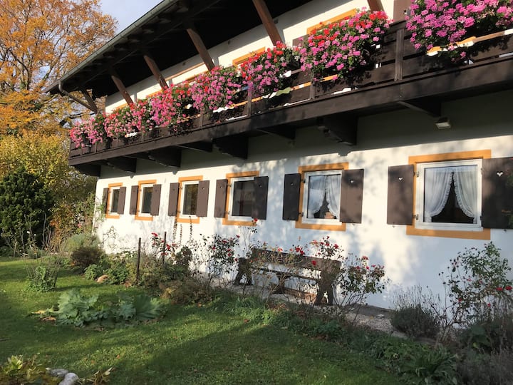 Großzügige Ferienwohnung Mit Terrasse Und Garten - Farchant